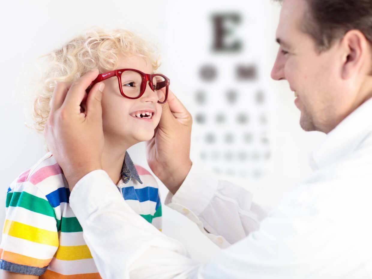 Child Eye Specialist in Mumbai |Dr Anurag Agarwal Eye Clinic